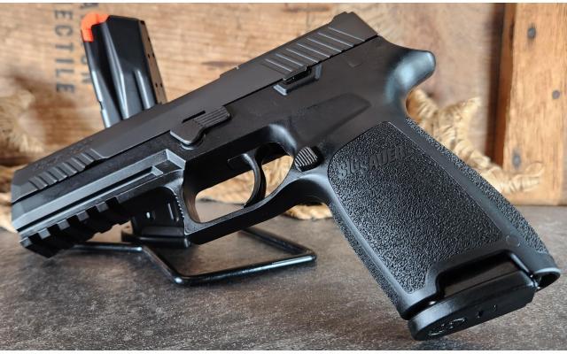 New Sig Sauer P320 Full Size 9MM - harveysauctions.com