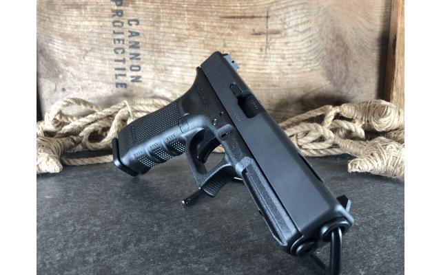 New Glock G17C 9mm - harveysauctions.com