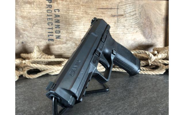 Pre-owned Canik TP9SF 9mm in Hard Case - harveysauctions.com