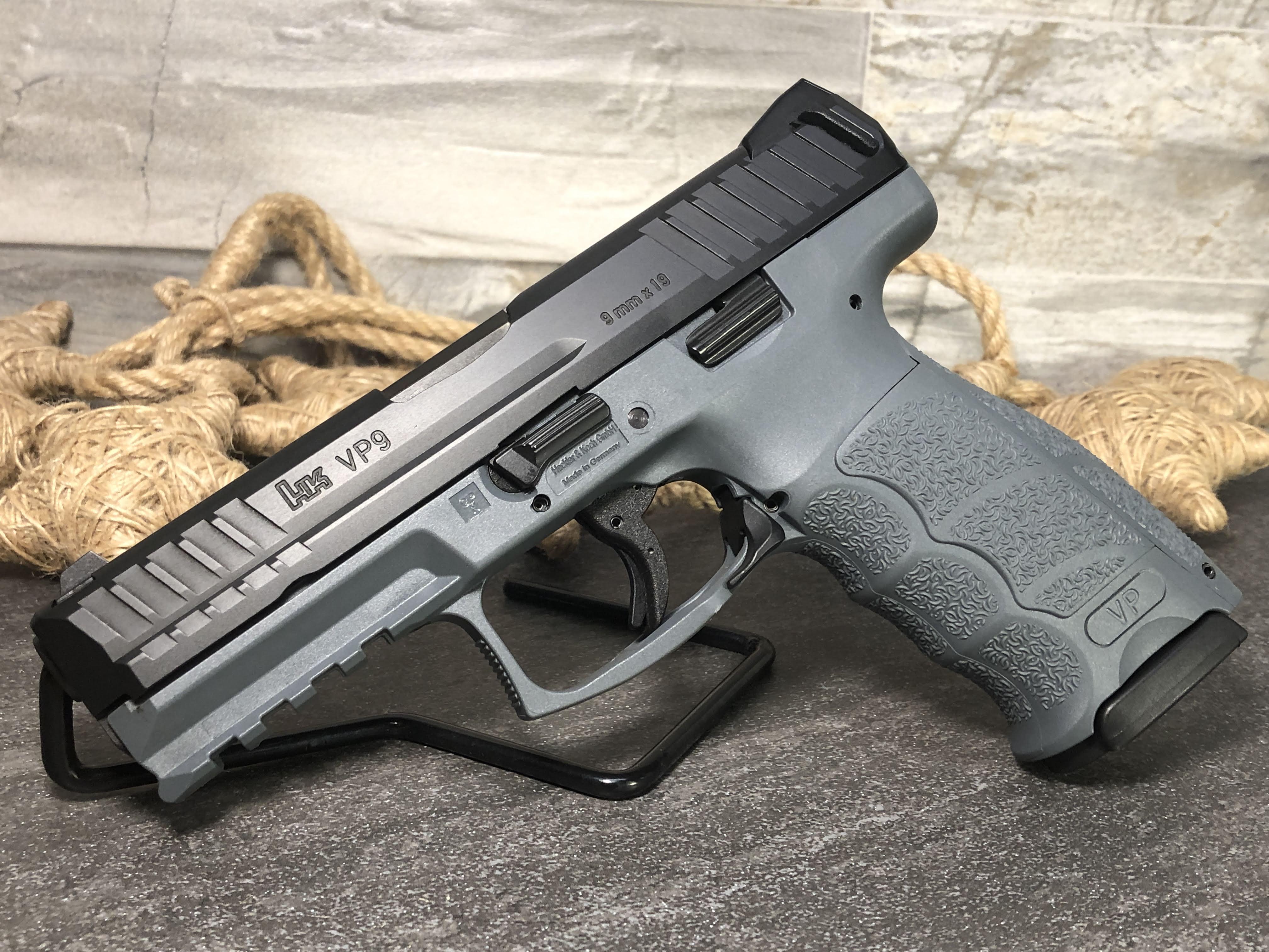 Pre-Owned H&K VP9 Grey 9mm - harveysauctions.com