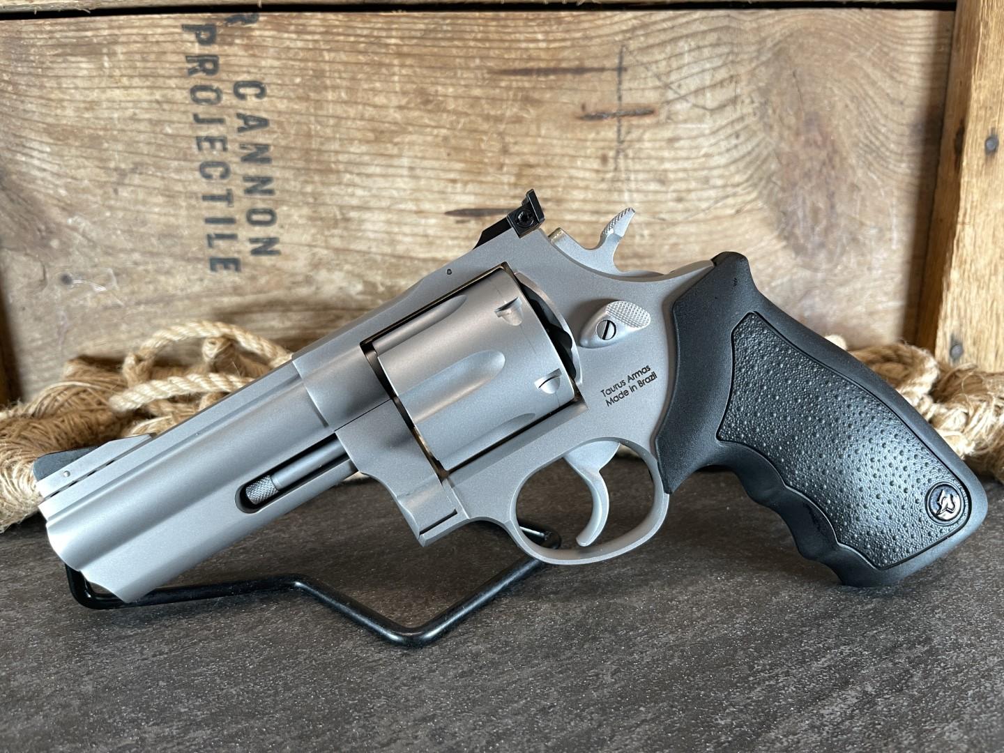 Taurus Model 44 4" .44MAG - NEW! - harveysauctions.com