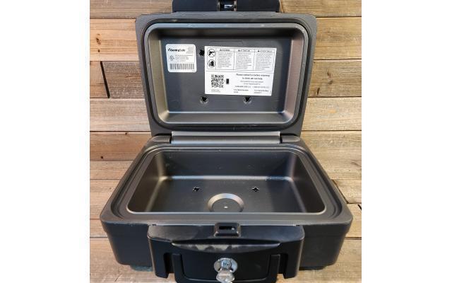 Pre-owned Sentry Safe Single Gun Lock Box - harveysauctions.com