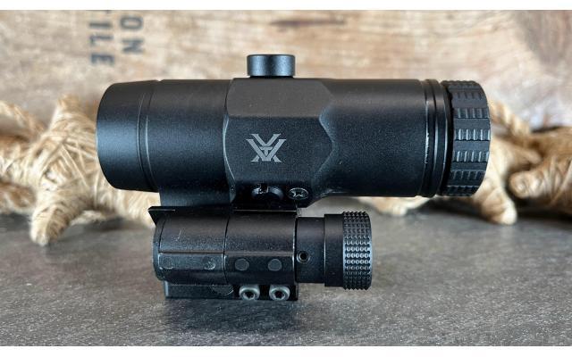 Pre-owned Vortex VMX-3T Magnifier No Box - harveysauctions.com
