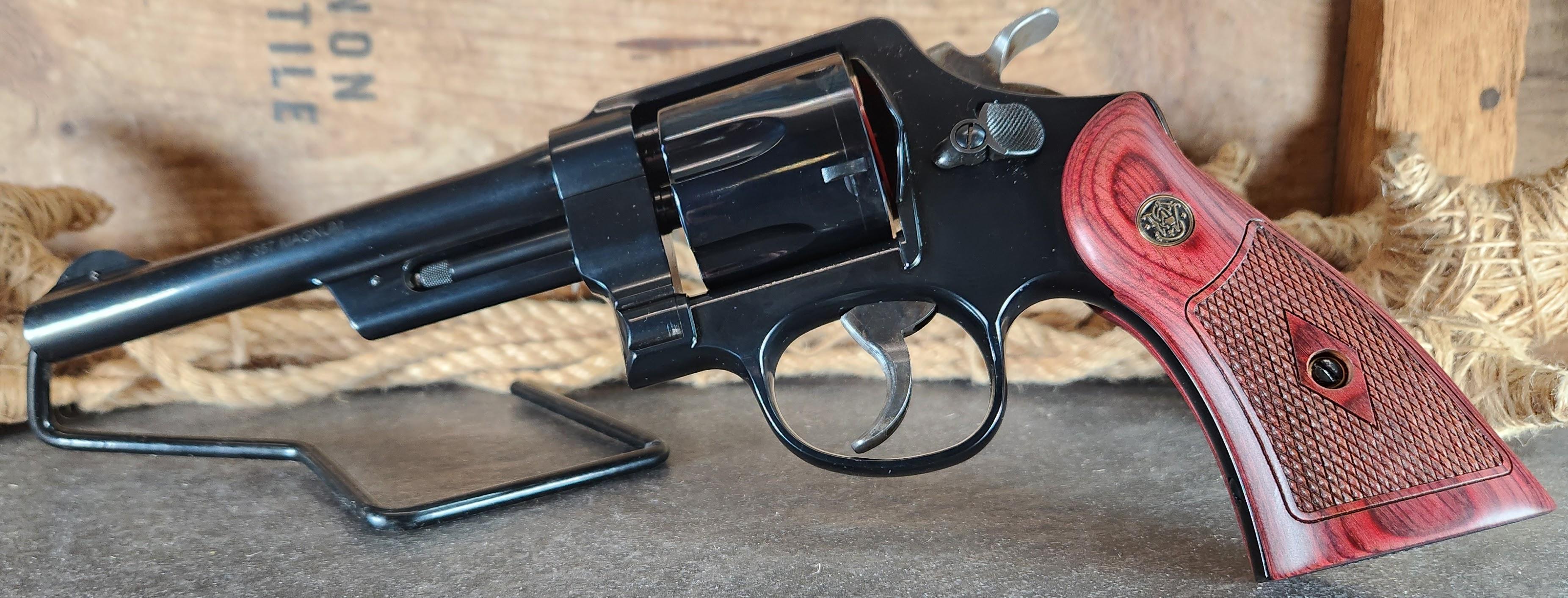 New Smith&Wesson Model 20 .357mag - harveysauctions.com