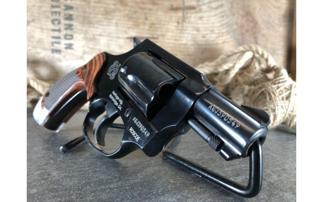 New Heritage Roscoe .38spl Rosewood & Pearl - harveysauctions.com