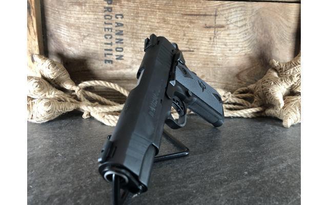 New Taurus 1911 Commander .45acp in Hard Case - harveysauctions.com