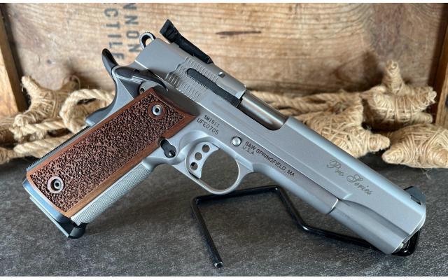 New Smith & Wesson SW1911 Pro Series 9mm - harveysauctions.com