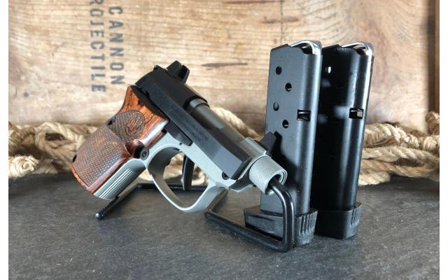 New Beretta 30x Tomcat .32acp Two Tone - harveysauctions.com
