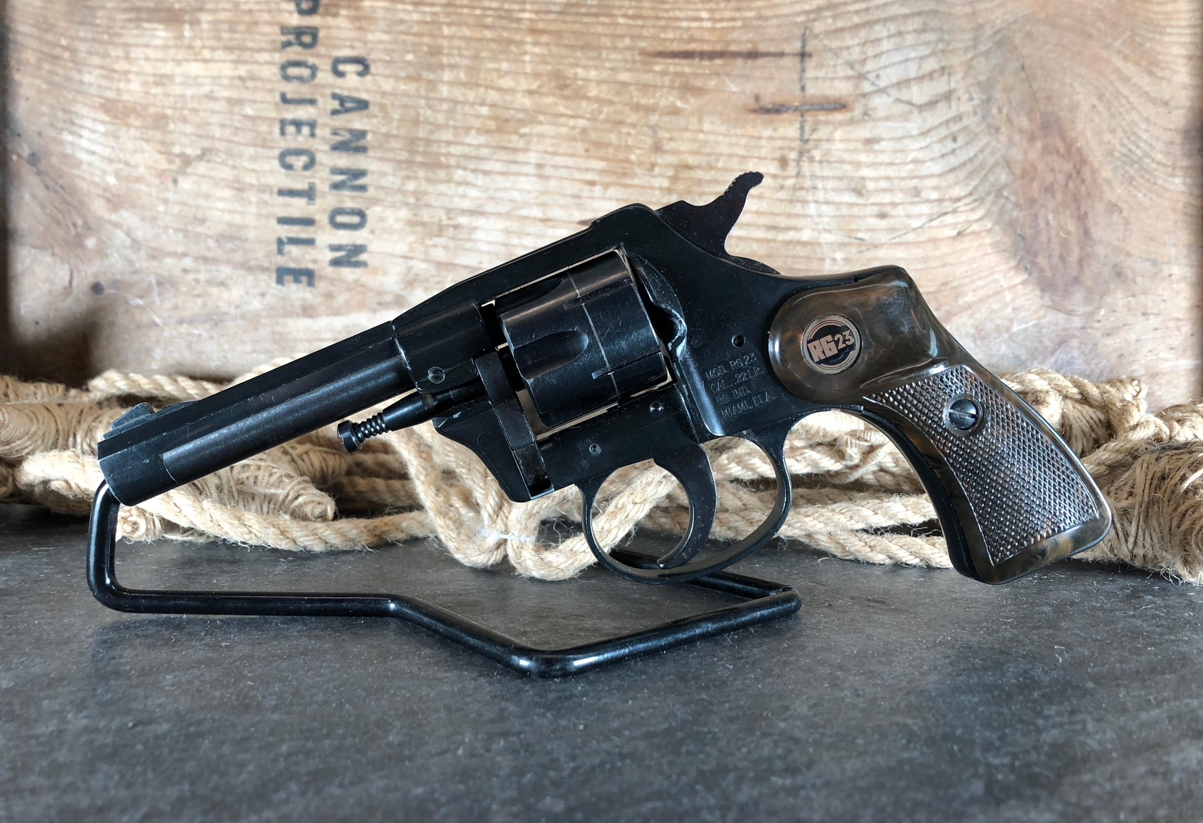 Pre-owned Rohm RG25 .22lr No Box - harveysauctions.com