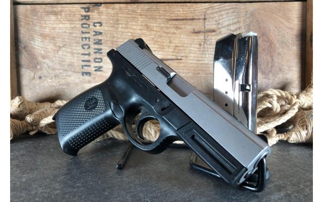 Pre-owned Smith & Wesson SW9VE 9mm No Box - harveysauctions.com