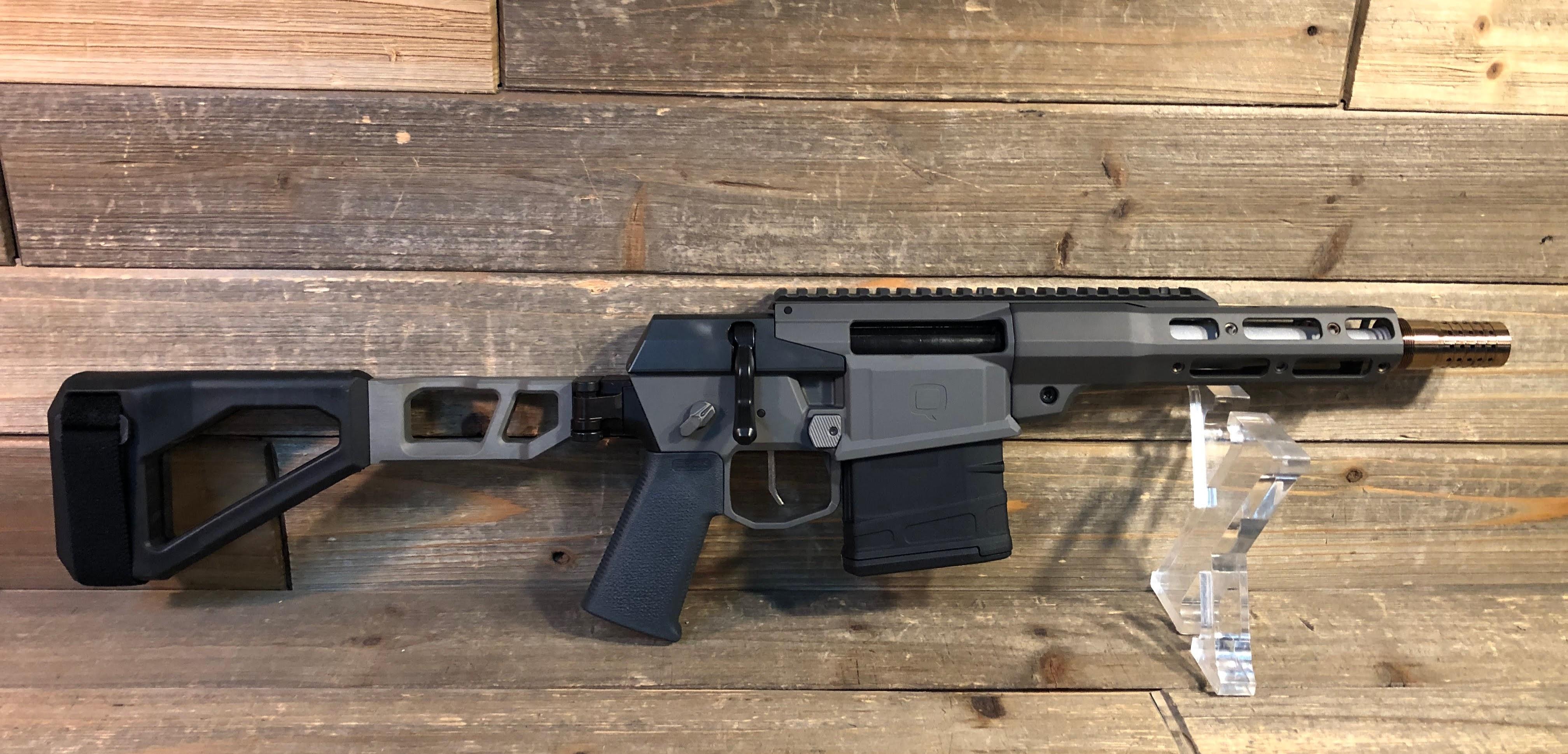 New Q The Fix 8.6Blk - harveysauctions.com