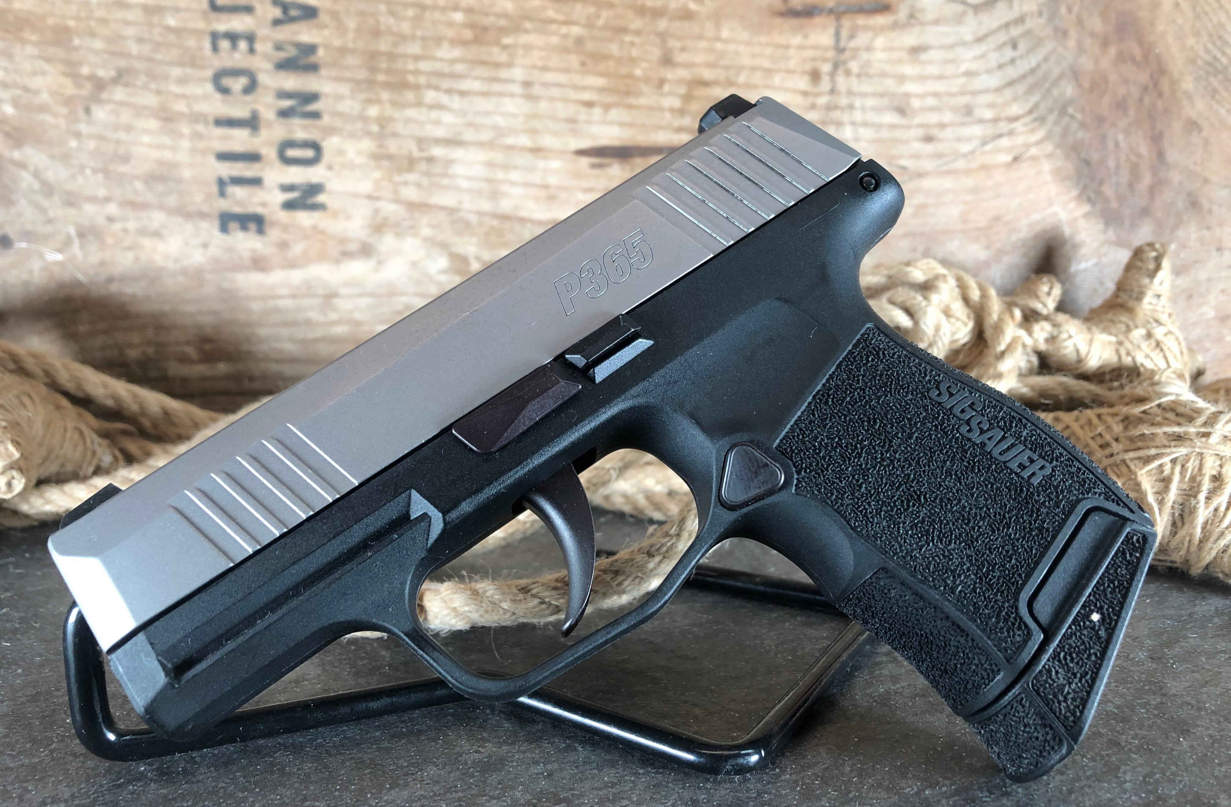 Pre-owned Sig Sauer P365 9mm No Box - harveysauctions.com