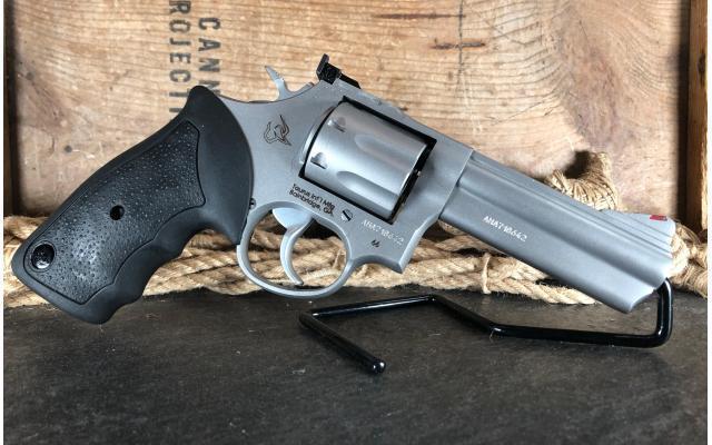 New Taurus 66 .357Mag - harveysauctions.com
