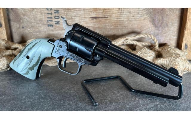 New Heritage Rough Rider Bear Claw .22lr - harveysauctions.com