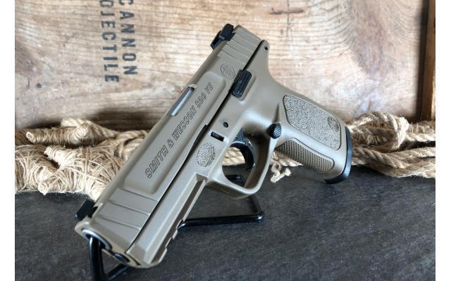 New Smith & Wesson SD9VE 9mm FDE - harveysauctions.com