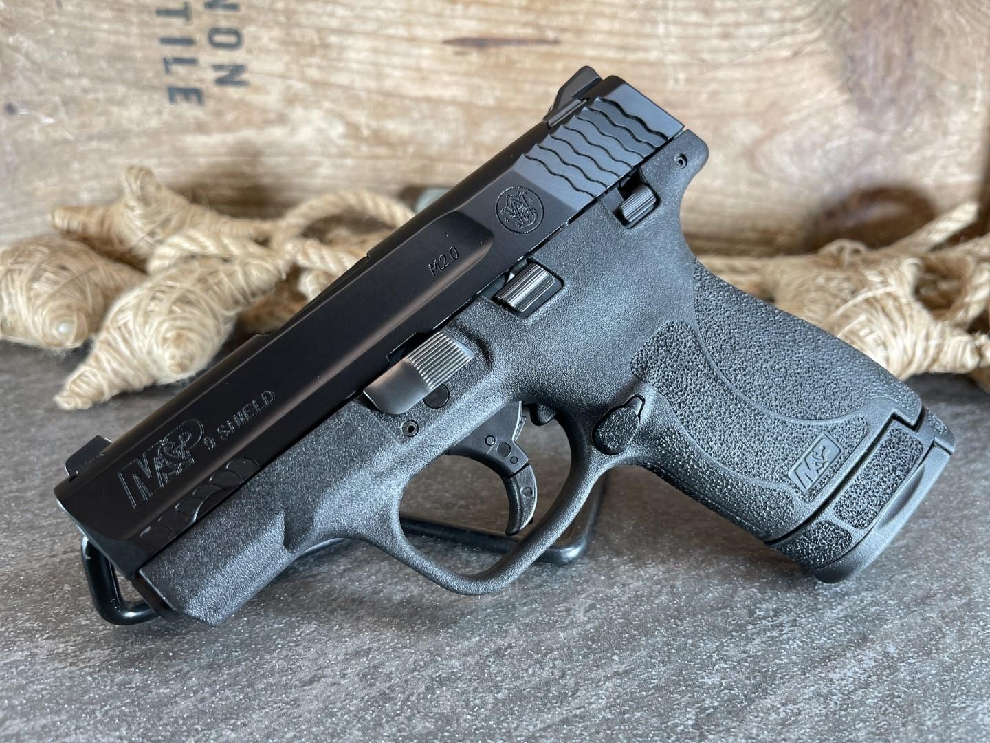 Smith & Wesson M&P Shield M2.0 3.1" 9mm - NEW! - harveysauctions.com
