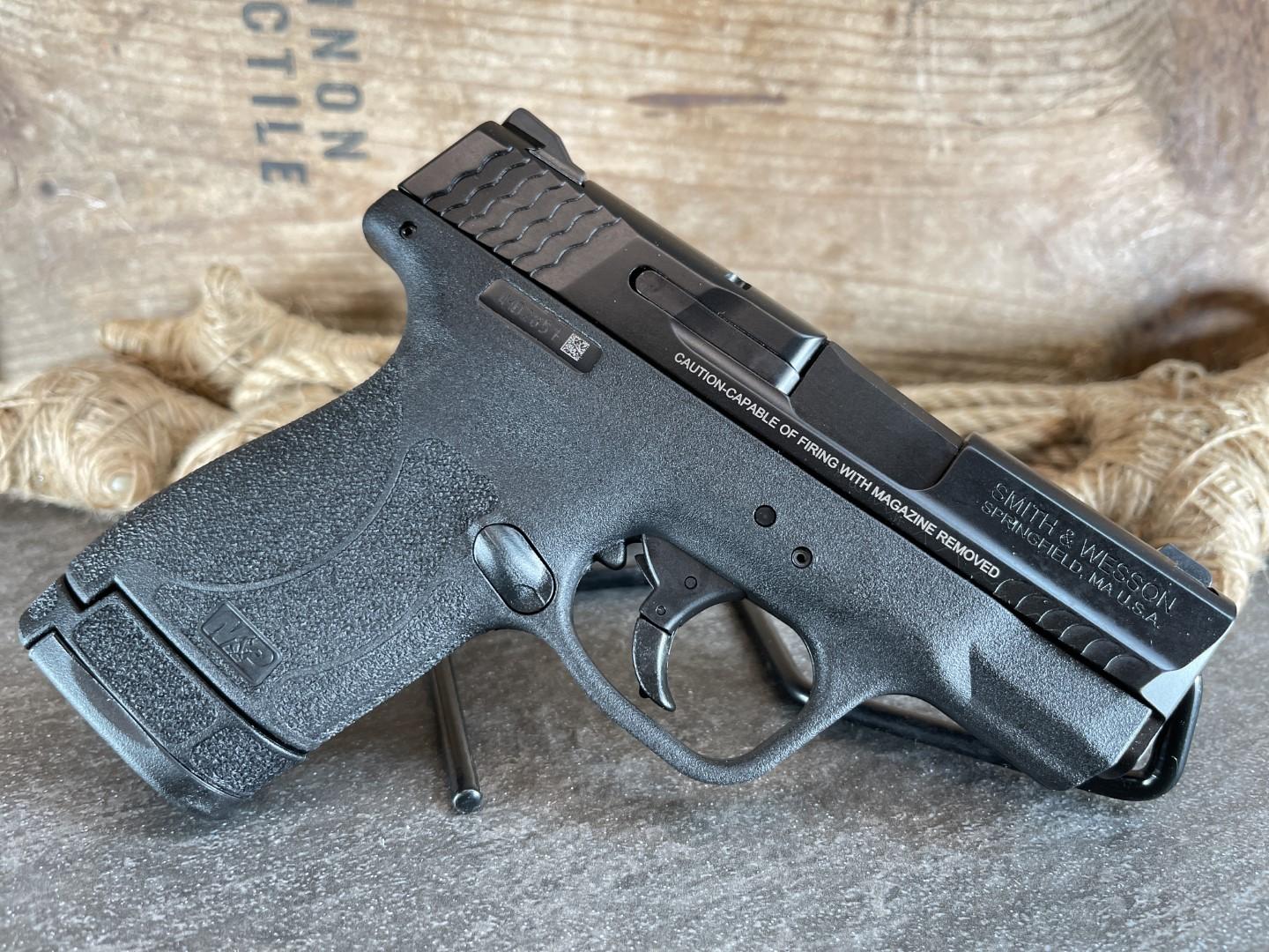 Smith & Wesson M&P Shield M2.0 3.1" 9mm - NEW! - harveysauctions.com