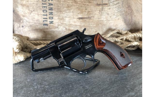 New Heritage Roscoe .38spl Rosewood - harveysauctions.com