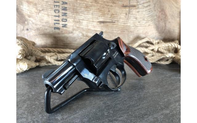 New Heritage Roscoe .38spl Rosewood - harveysauctions.com