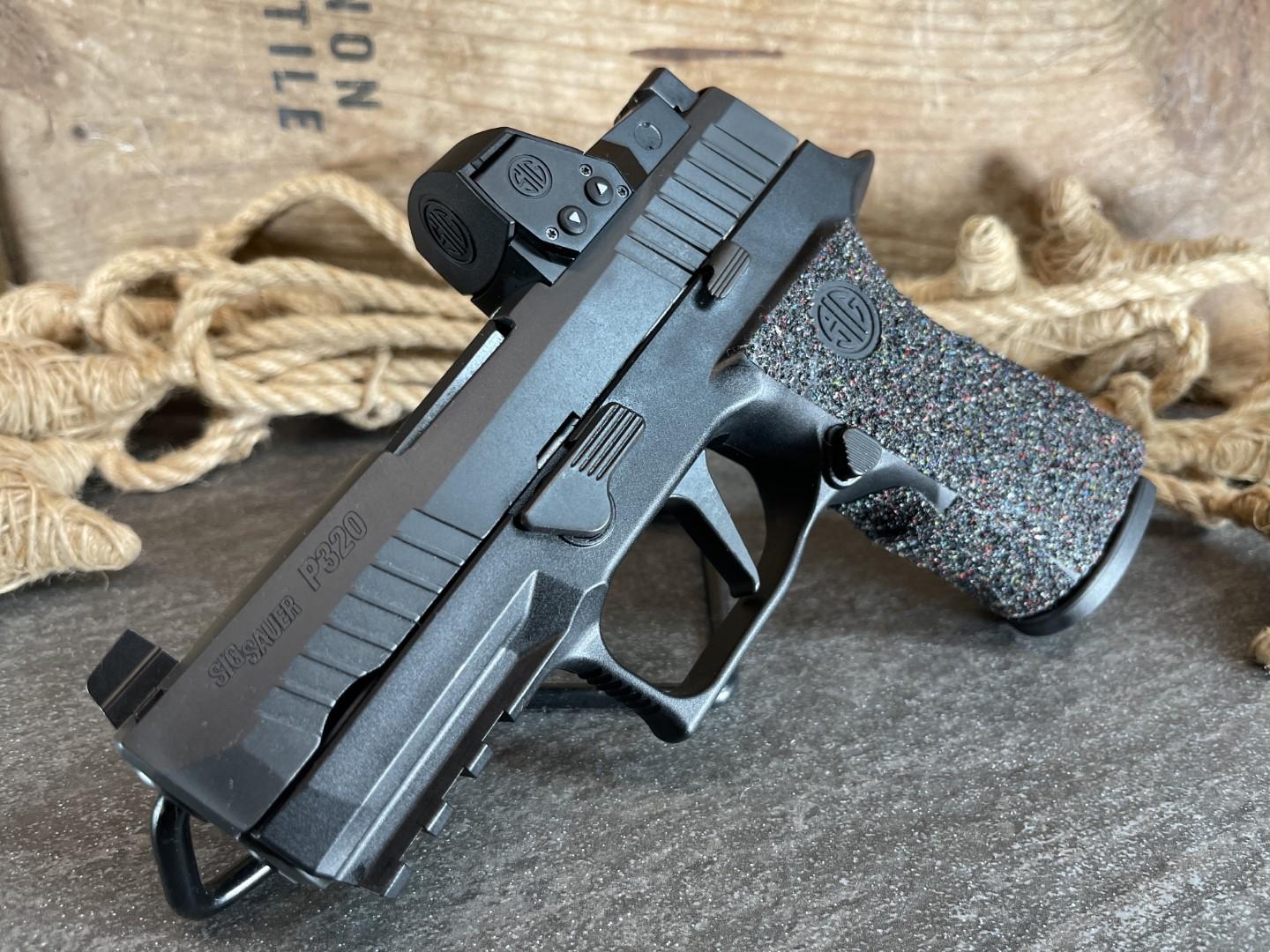 Sig Sauer P320 X Compact 3.6" 9mm w/ Romeo1 Red Dot, in original case ...