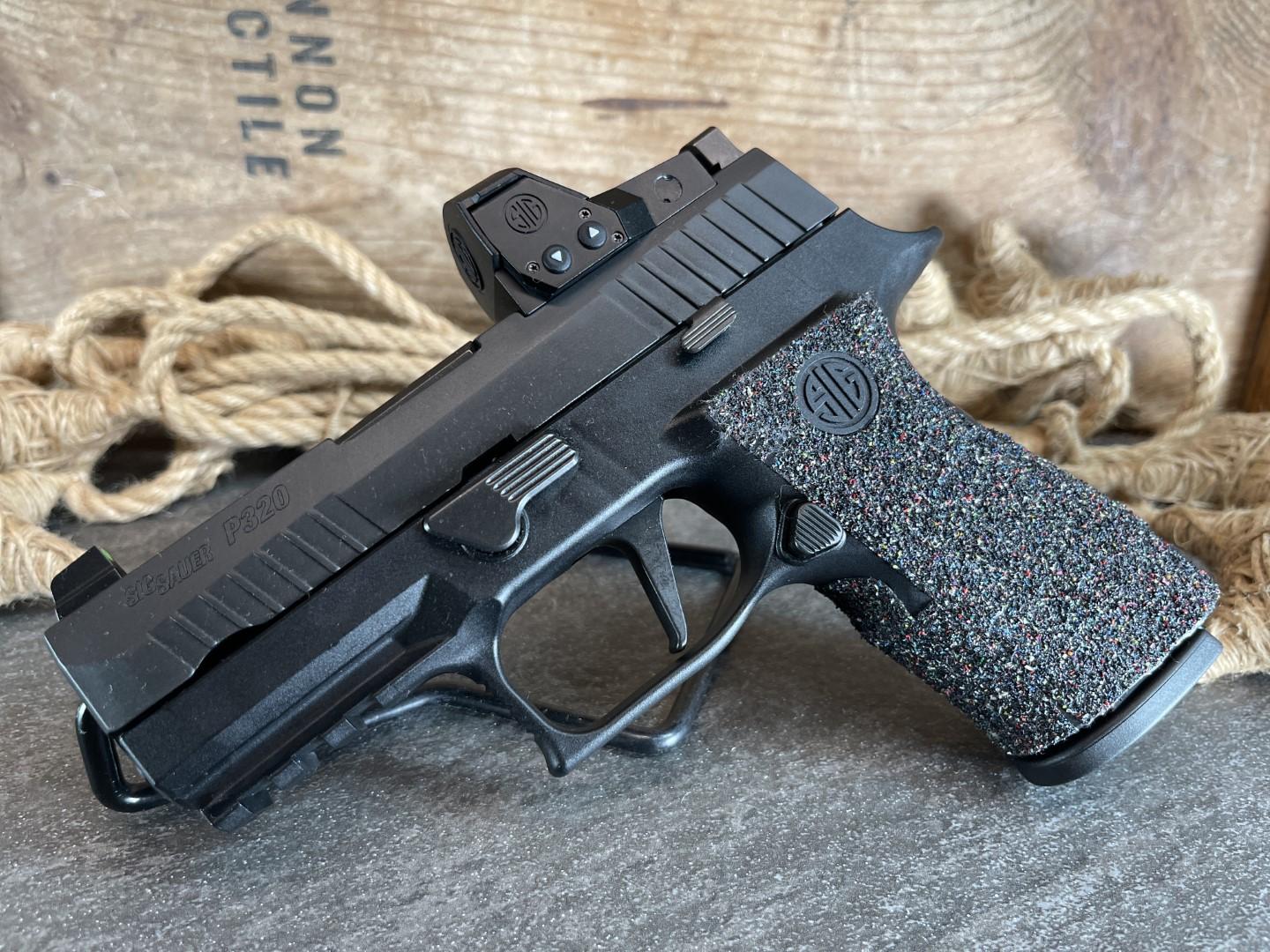 Sig Sauer P320 X Compact 3.6" 9mm w/ Romeo1 Red Dot, in original case ...