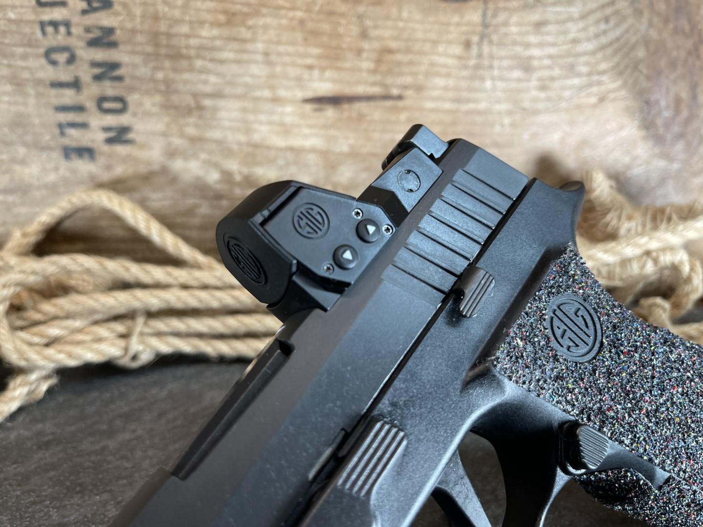 Sig Sauer P320 X Compact 3.6" 9mm w/ Romeo1 Red Dot, in original case ...