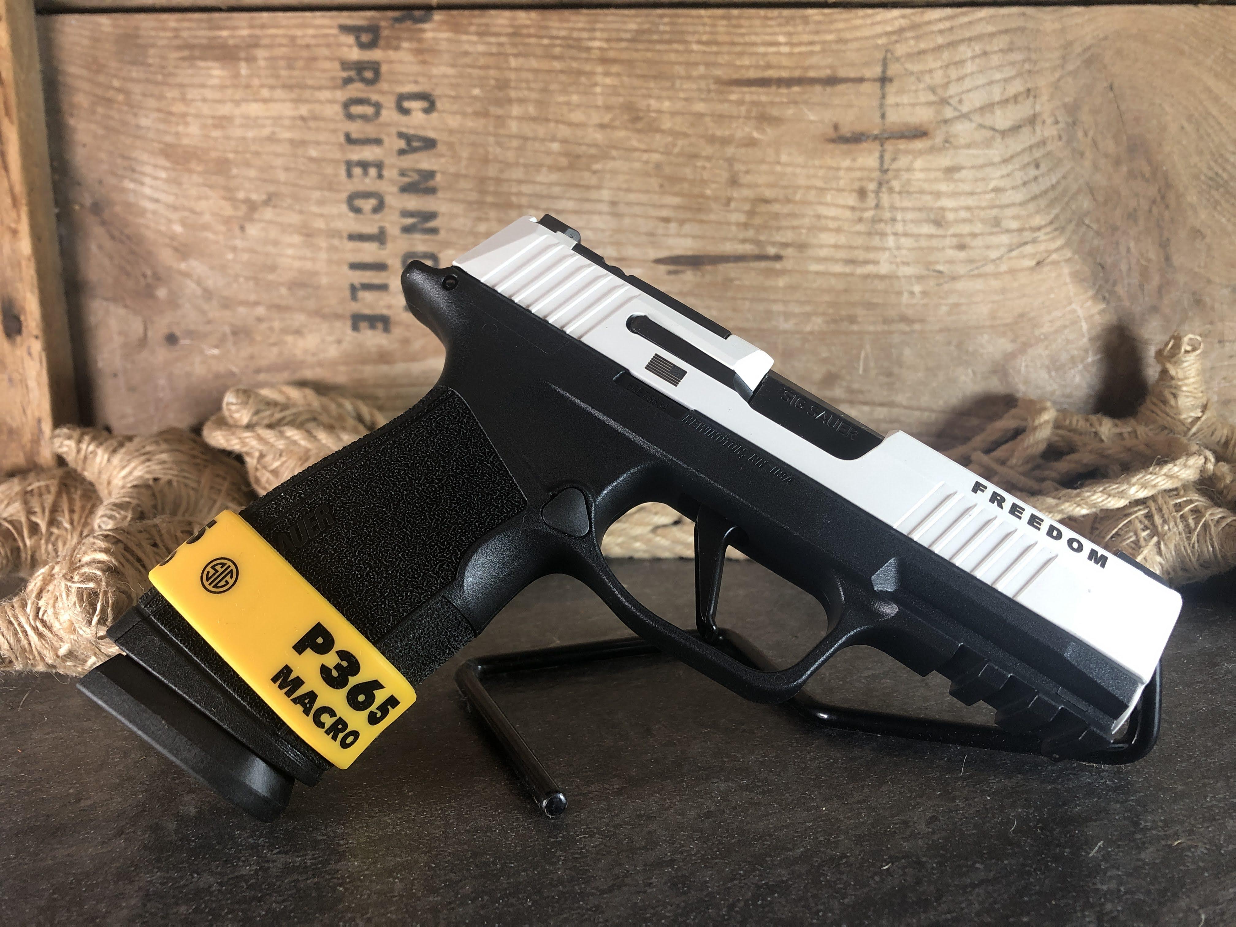 New Sig Sauer P365 X-Macro 9mm Freedom - harveysauctions.com