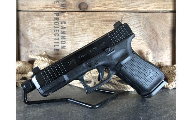 New Glock 19 Gen5 9mm Threaded Barrel - harveysauctions.com
