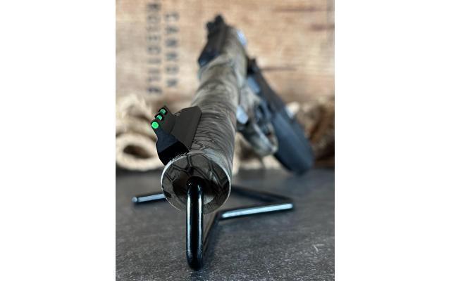 New Smith & Wesson SW22 Victory .22lr Kryptek - harveysauctions.com