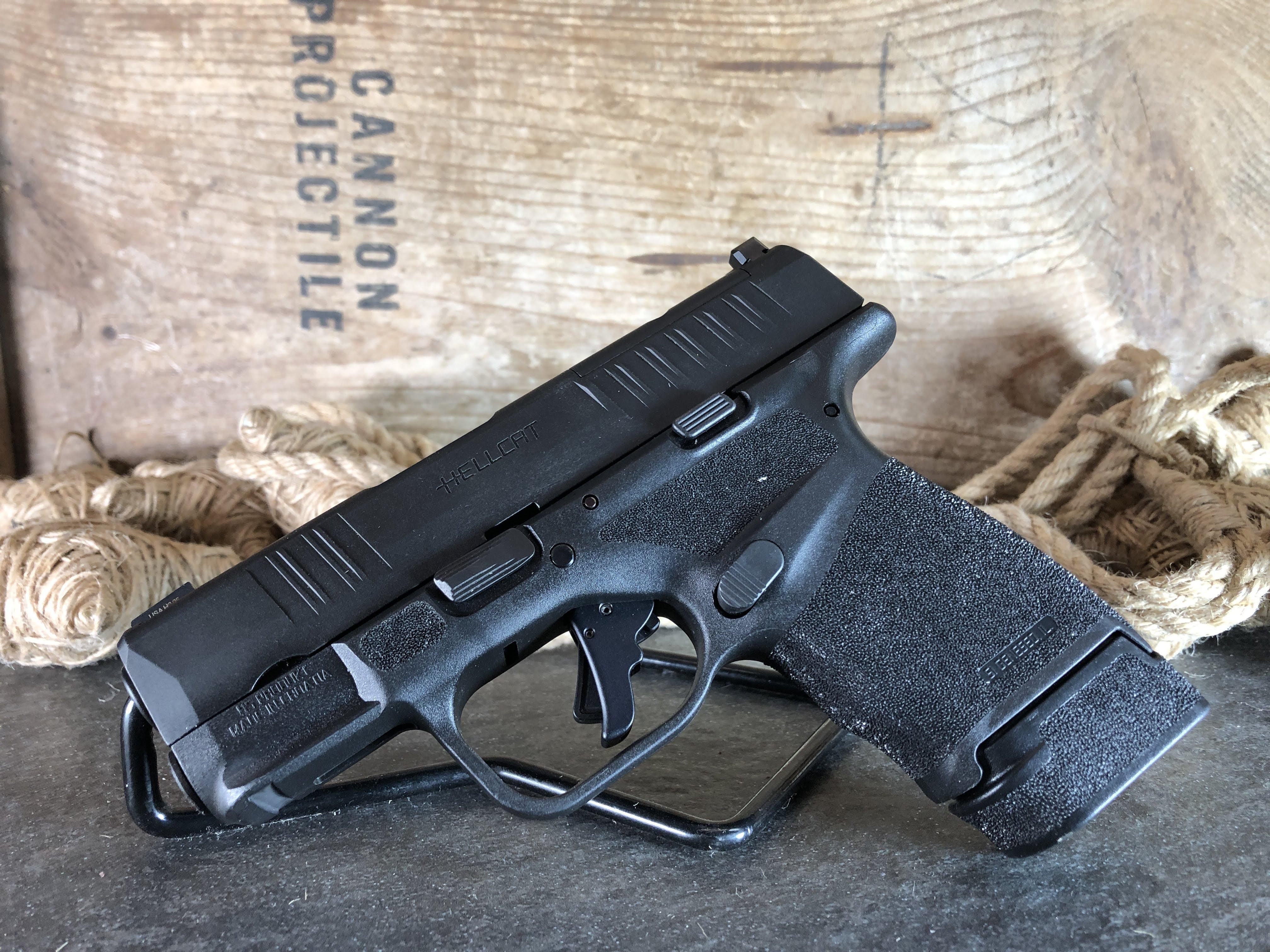 Pre-owned Springfield Hellcat 9mm In Box - harveysauctions.com