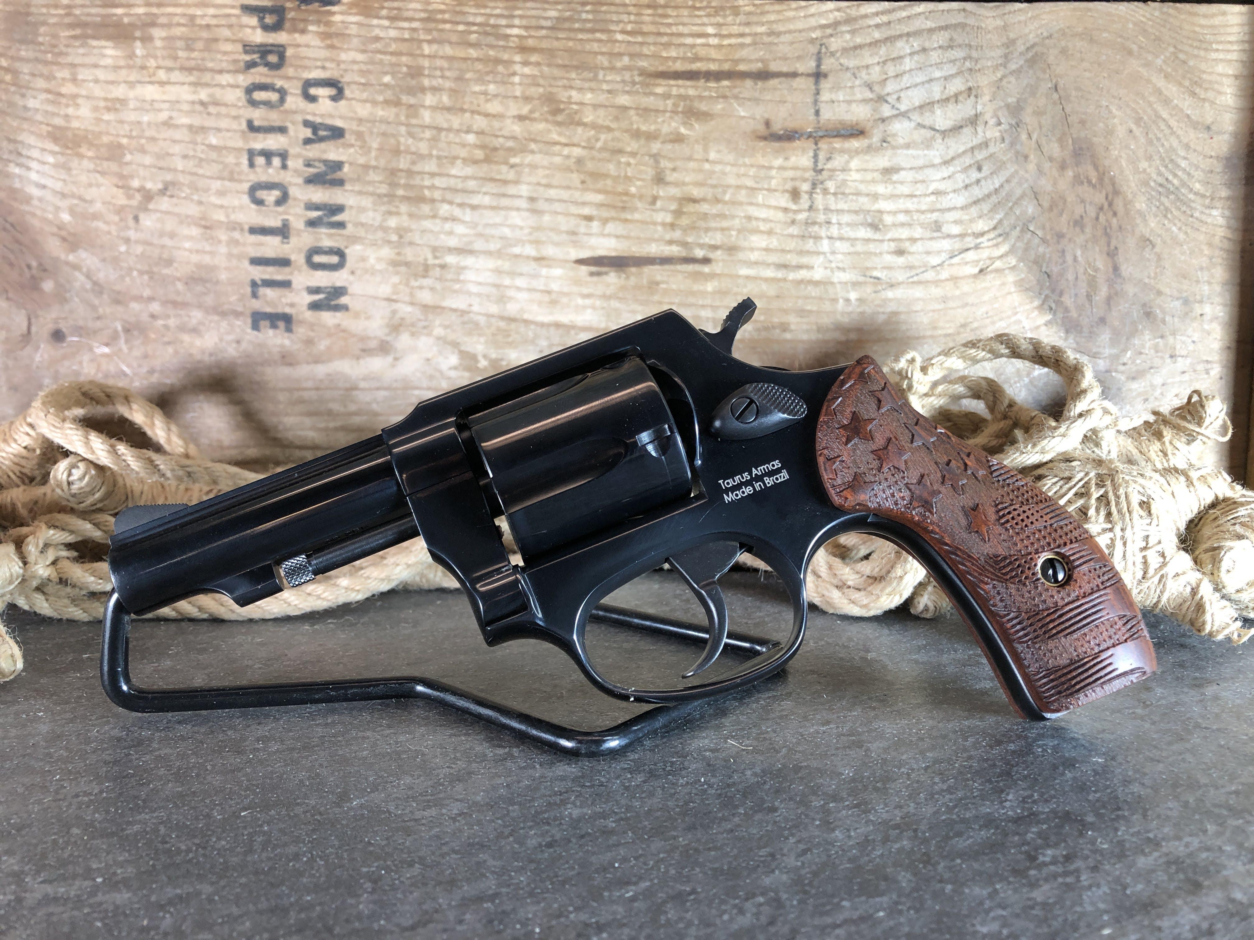 New Heritage Roscoe .38spl+P - harveysauctions.com