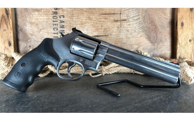New Smith & Wesson 686 Plus Combat Magnum .357Mag - harveysauctions.com