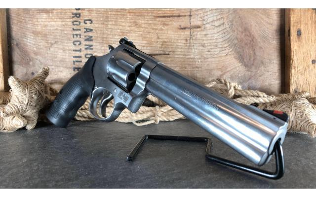 New Smith & Wesson 686 Plus Combat Magnum .357Mag - harveysauctions.com