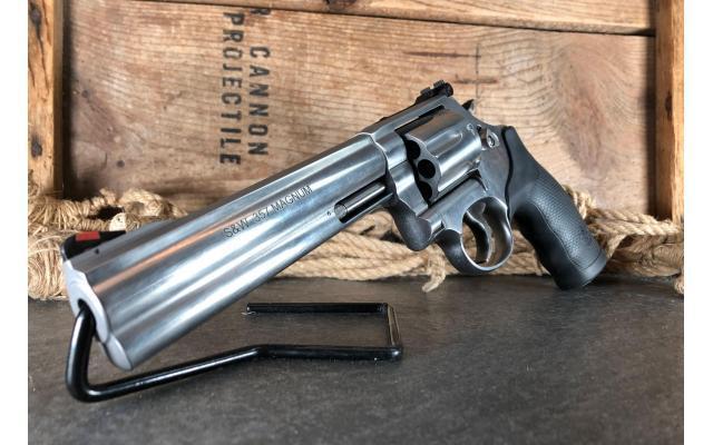 New Smith & Wesson 686 Plus Combat Magnum .357Mag - harveysauctions.com