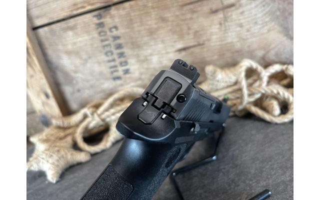 Sig Sauer P320 X-Carry RXP 3.9" 9mm, in original box - Pre-Owned ...