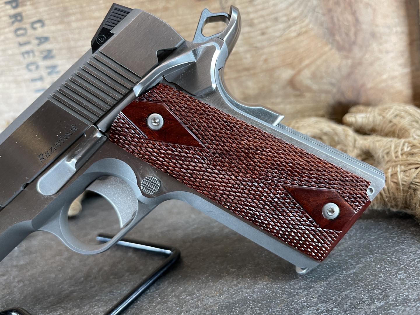 Dan Wesson RZ-10 5" 10mm, in original case - Pre-Owned ...