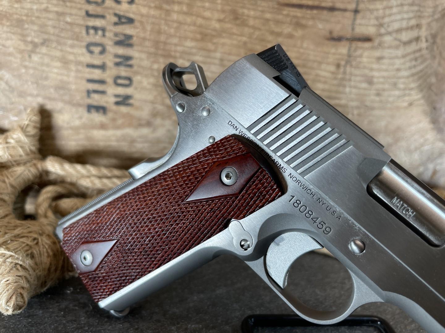 Dan Wesson RZ-10 5" 10mm, in original case - Pre-Owned ...