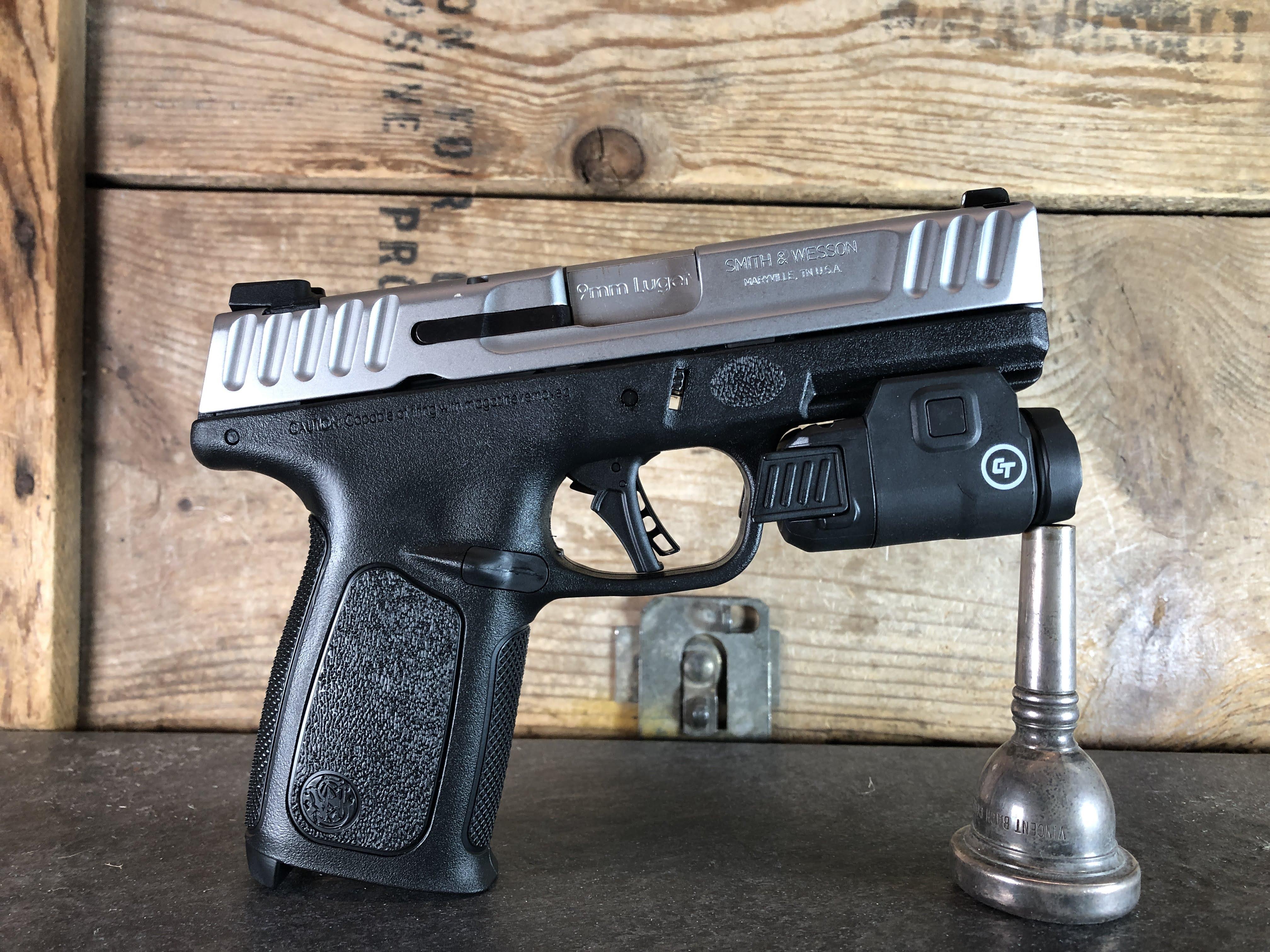 Pre-owned Smith & Wesson SD9 2.0 9mm No Box - harveysauctions.com