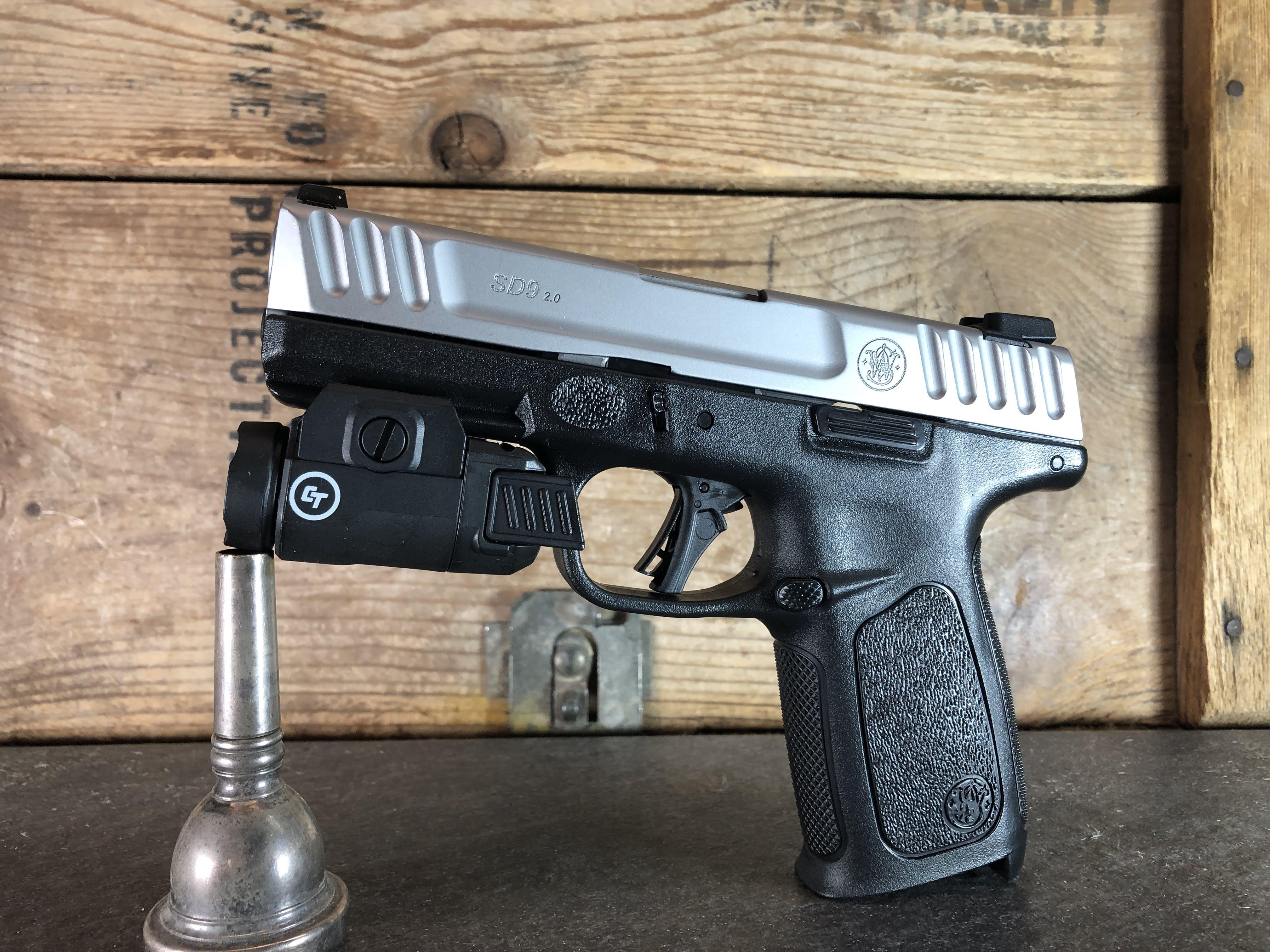 Pre-owned Smith & Wesson SD9 2.0 9mm No Box - harveysauctions.com
