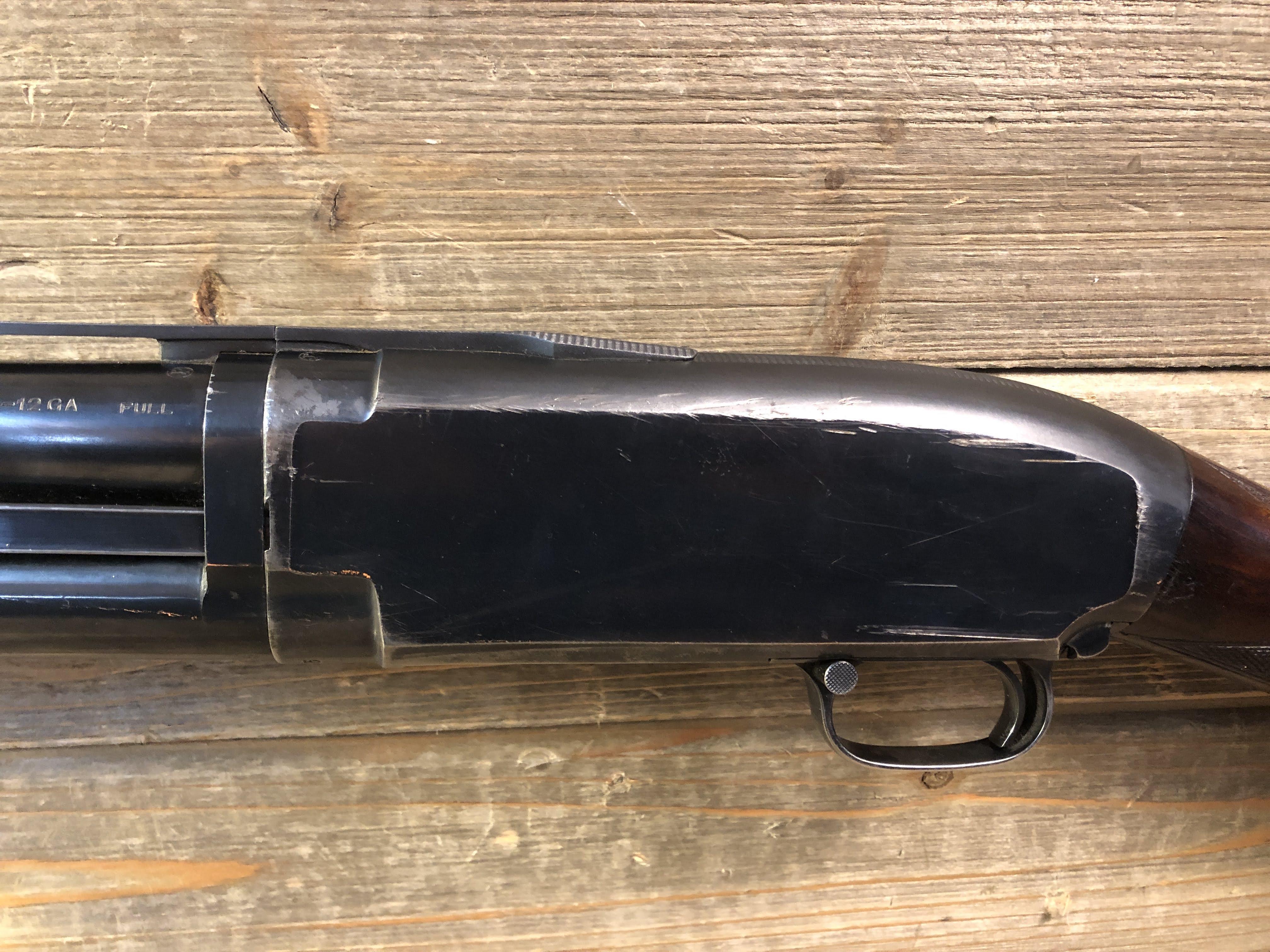 Pre-owned Winchester Model 12 12ga No Box - harveysauctions.com