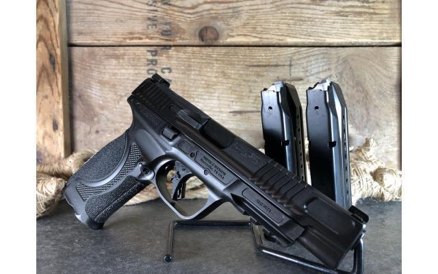 New Smith & Wesson M&P9 Metal Heavy Duty 9mm - harveysauctions.com
