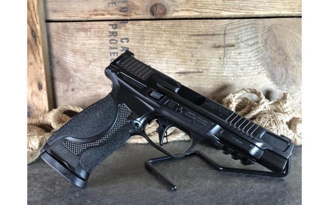 New Smith & Wesson M&P9 Metal Heavy Duty 9mm - harveysauctions.com