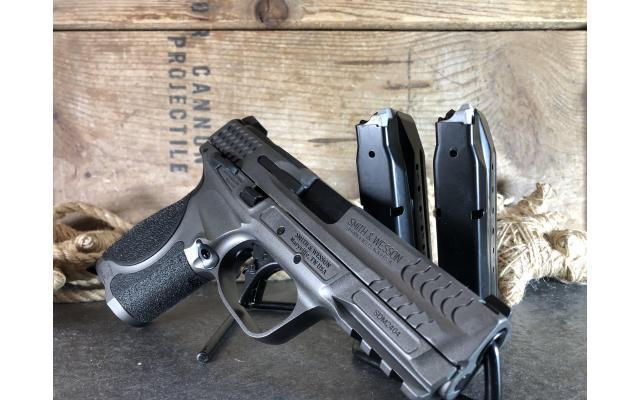 New Smith & Wesson M&P9 Metal 9mm Tungsten - harveysauctions.com