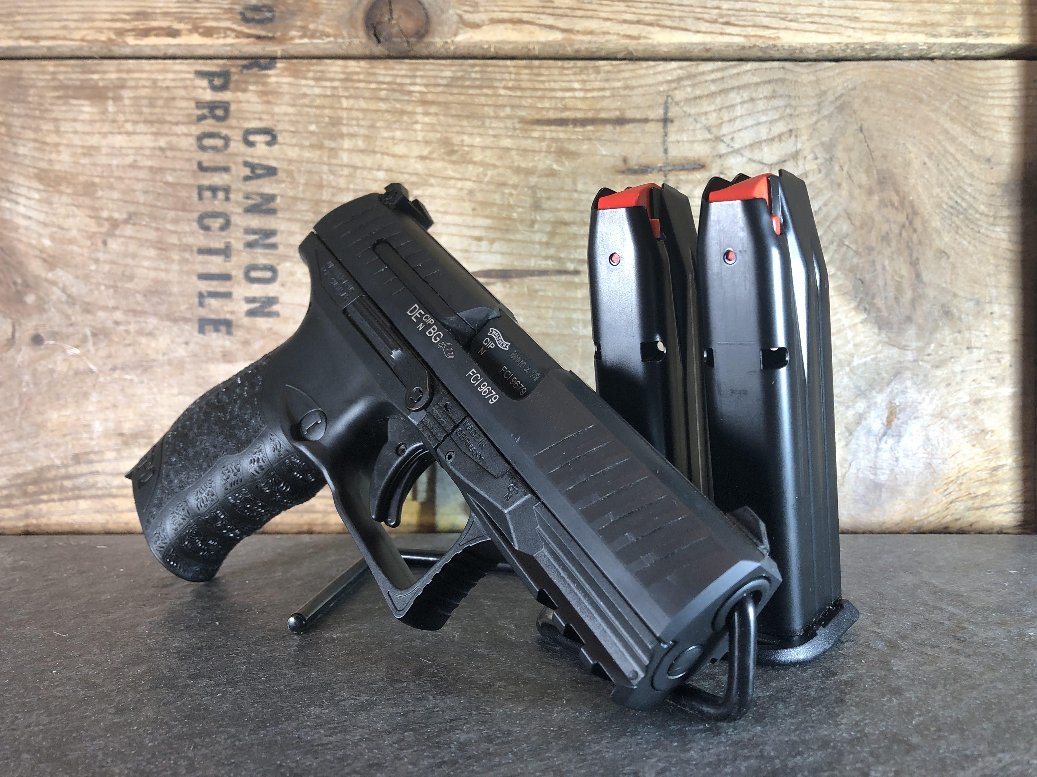 Pre-owned Walther CCP 9mm In Hard Case - harveysauctions.com
