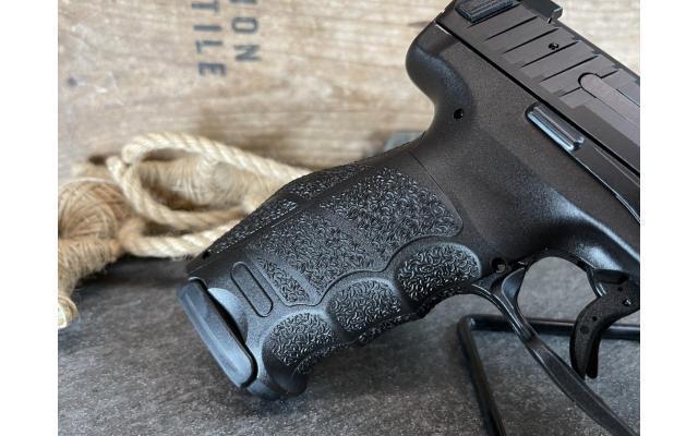 New Heckler & Koch VP9 9mm Night Sights - harveysauctions.com