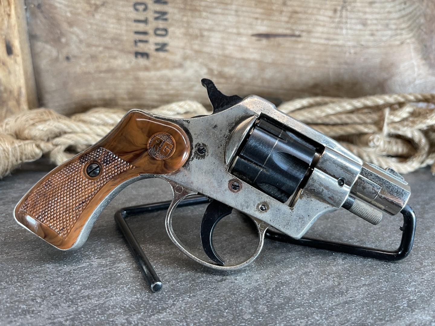 RG Industries RG23 1.75" .22LR, in original box - Pre-Owned ...